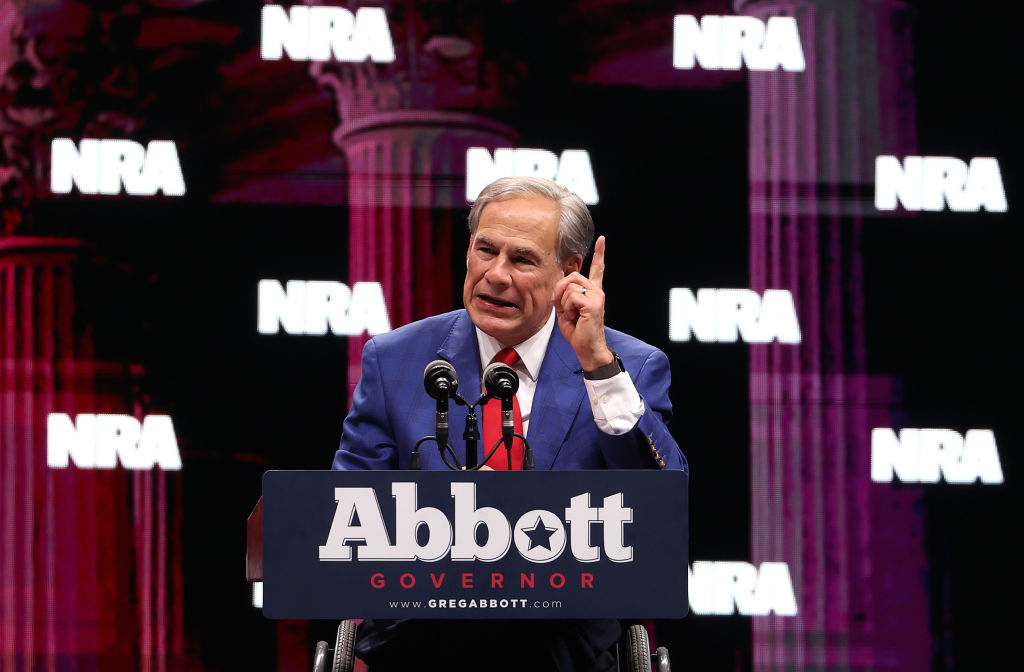 Gov. Greg Abbott takes aim at Hidalgo's immigration comments