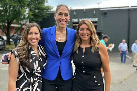 Rebecca Lobo, Carly Thibault-Dudonis, Jessica Mannetti talk basketball