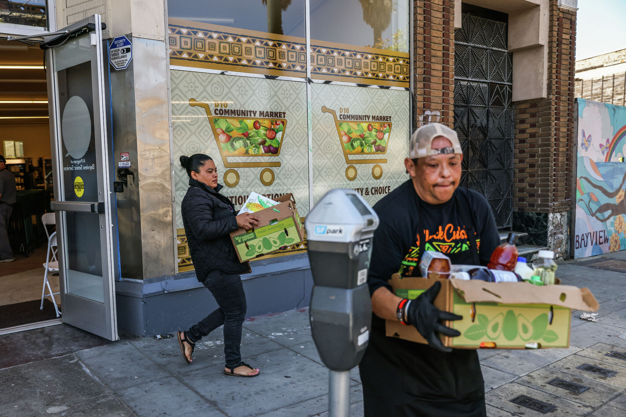Families in S.F. 'food desert' can shop for free at a city-run grocery