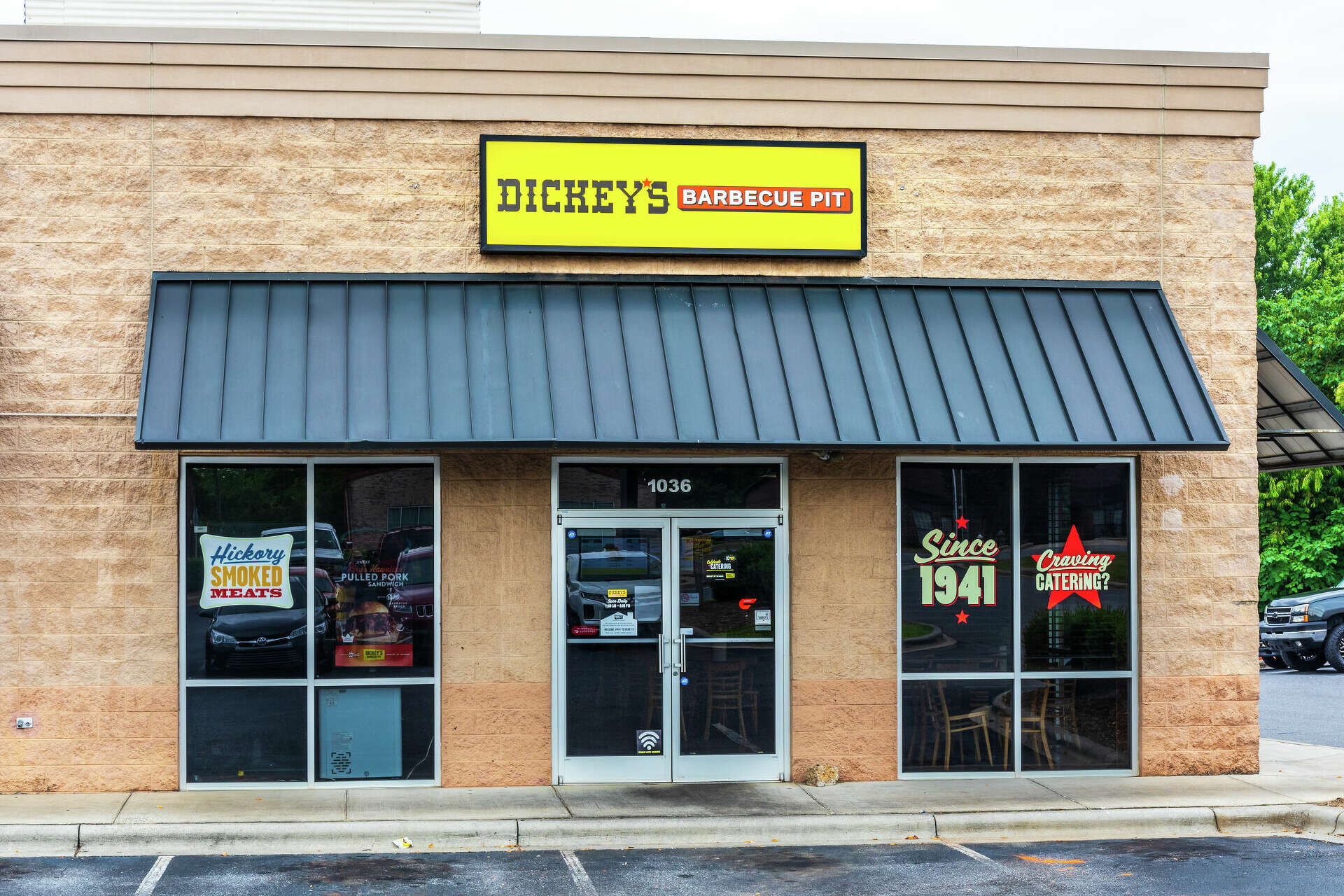 Largest U.S. barbecue chain expanding footprint in Canada