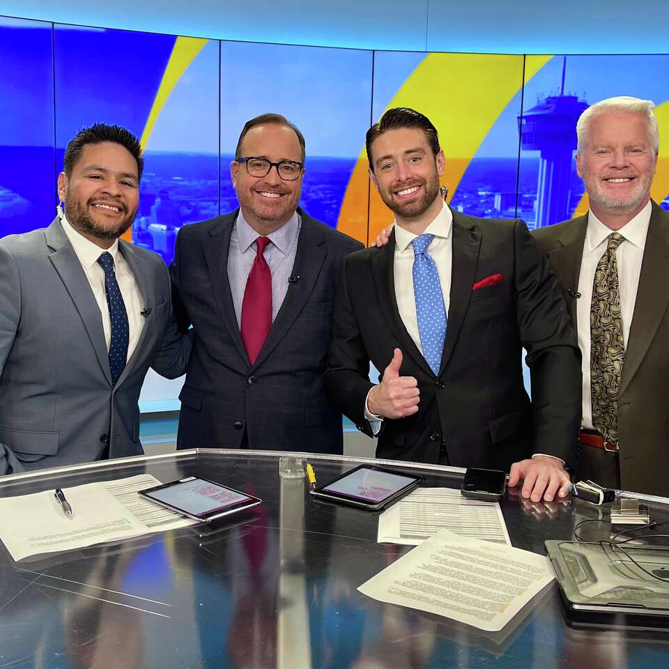 KSAT's Mark Austin and Mike Osterhage share final newscast