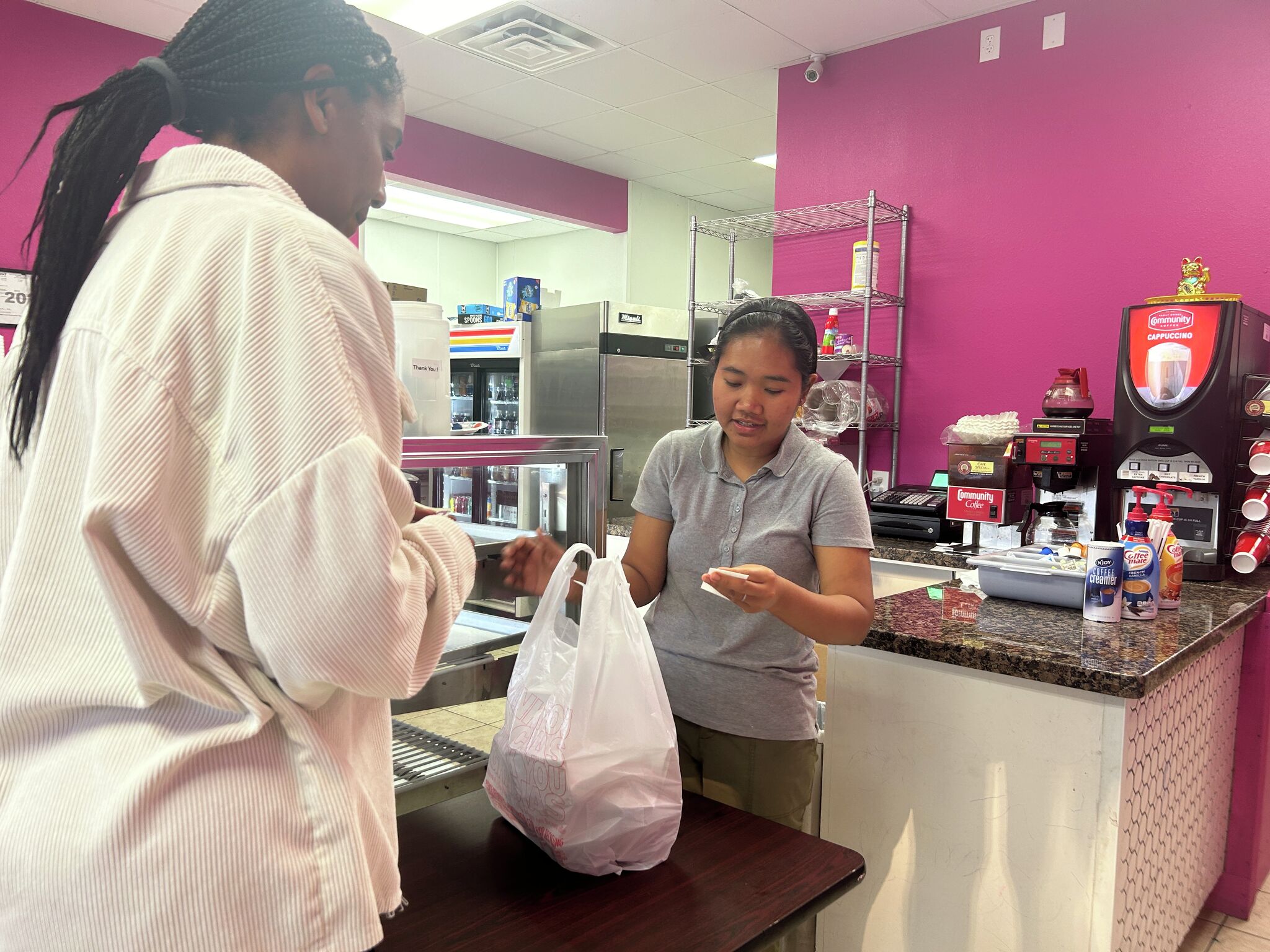 Sina Heng from Happy Donuts on College talks about their cronuts