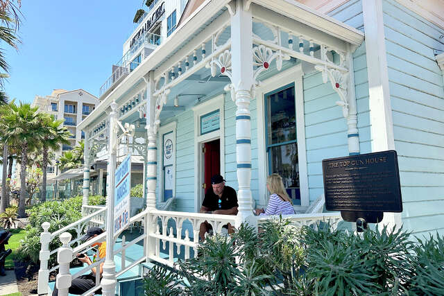 How one of Calif.'s most iconic homes became an adorable pie shop