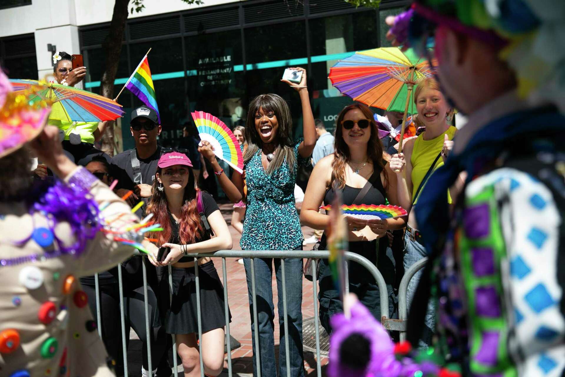 Thousands celebrate LGBTQ community at SF Pride Parade