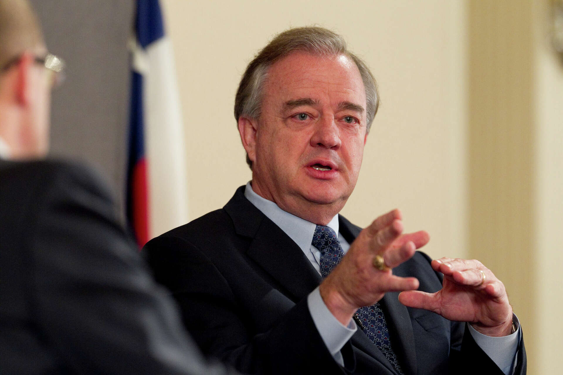 Texas A&M system chancellor John Sharp steps down