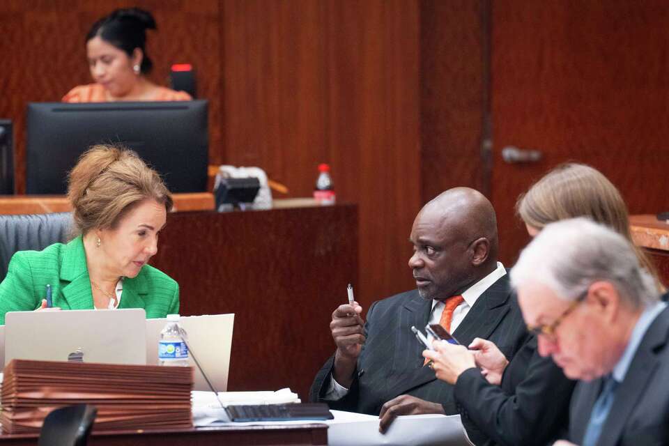 Who is Gerald Goines? What to know about the ex-HPD cop on trial
