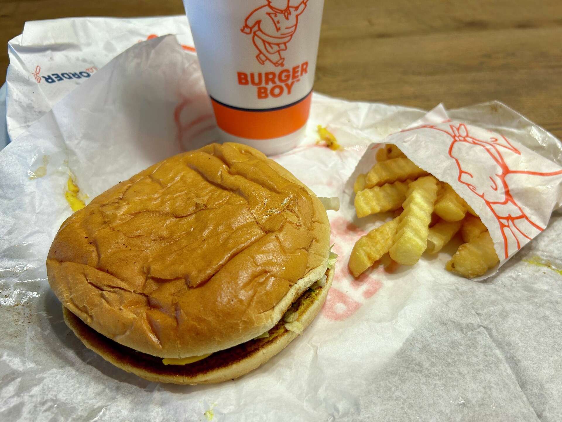 Burger Boy's menu delivers cheap eats with Bates Special