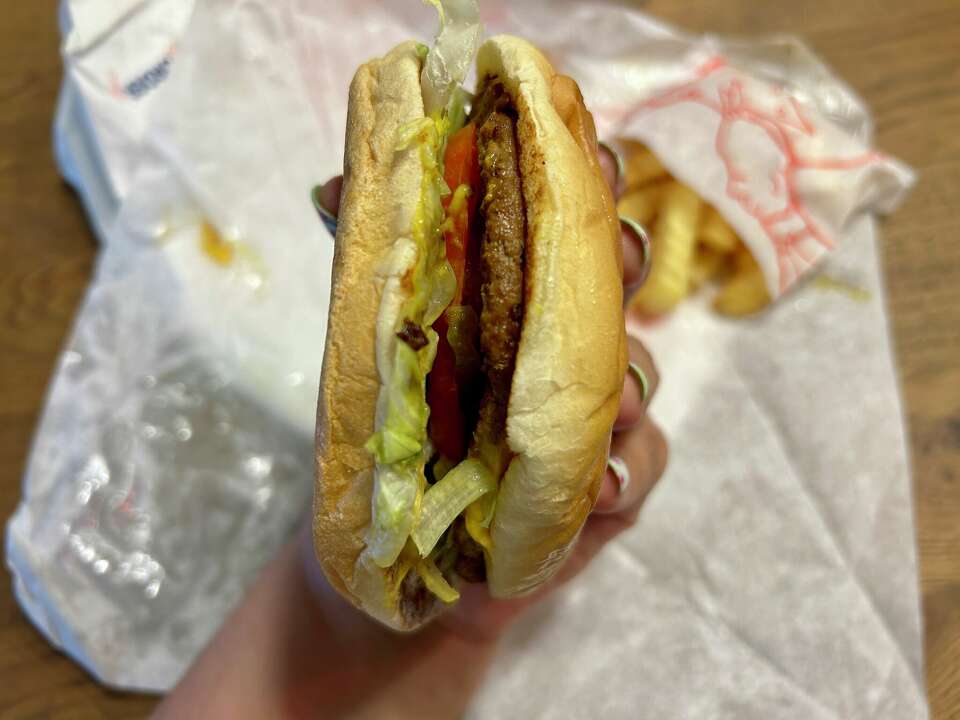 Burger Boy's menu delivers cheap eats with Bates Special