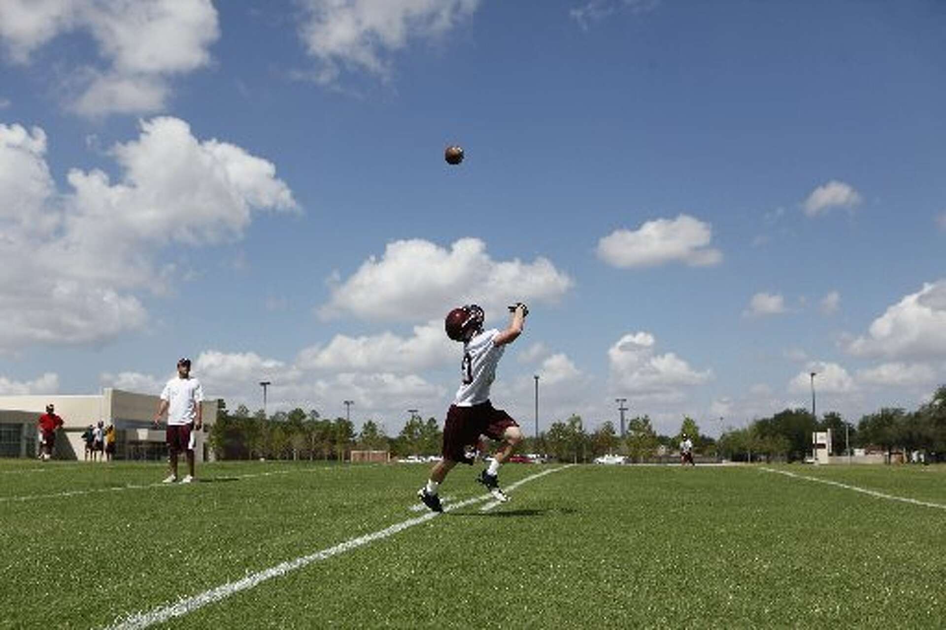 Heat acclimatization among ways Houston's athletes prevent heat stroke