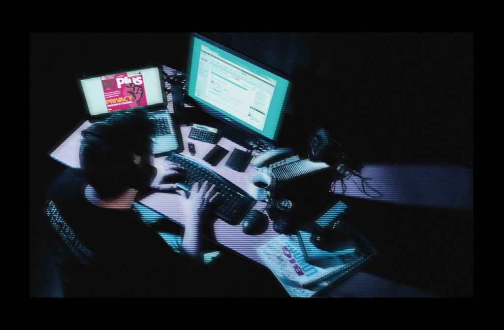 Texas juvenile arrested for over 100 swatting calls