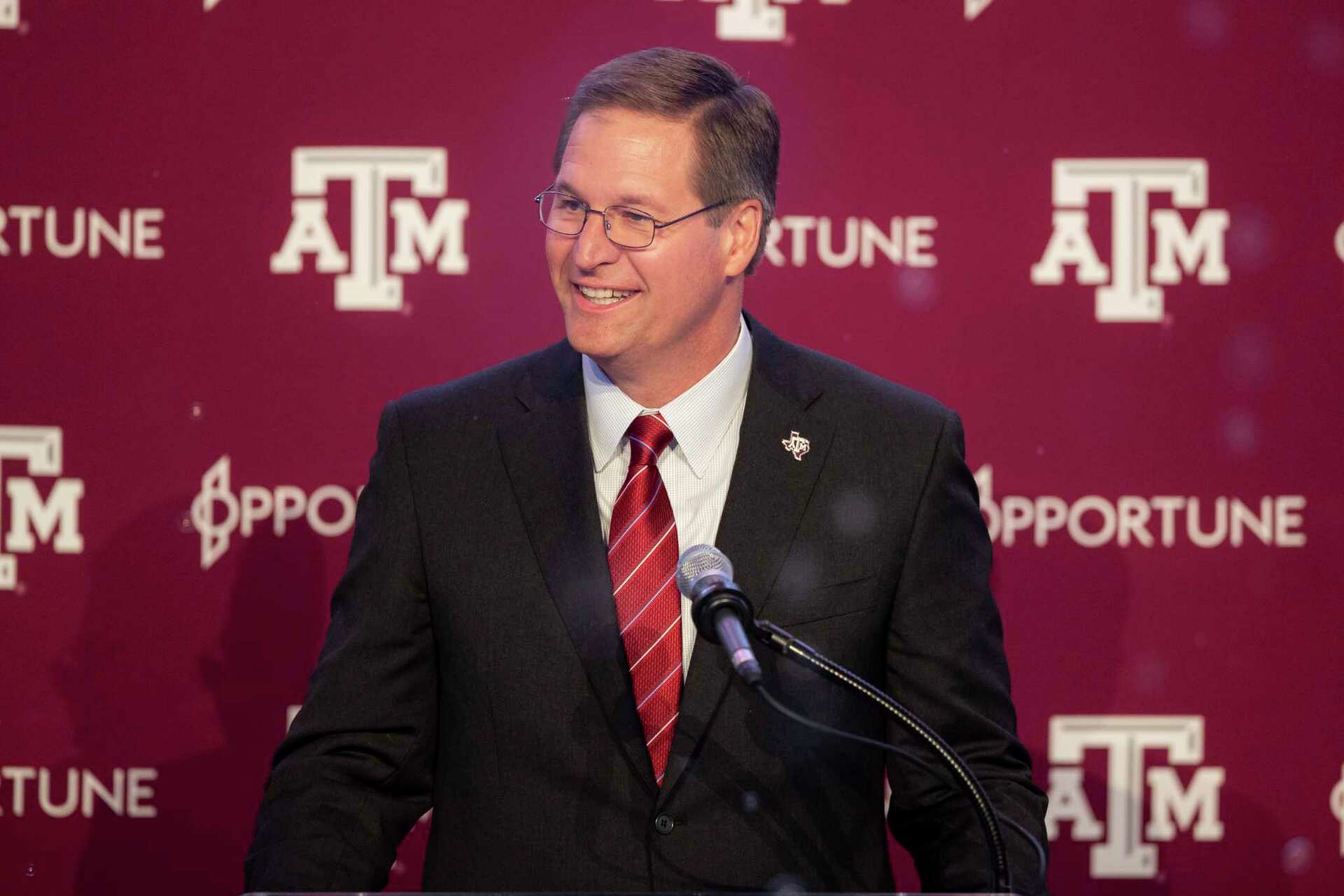 Texas A&M baseball: Coach Michael Earley says 'I'm built for this'