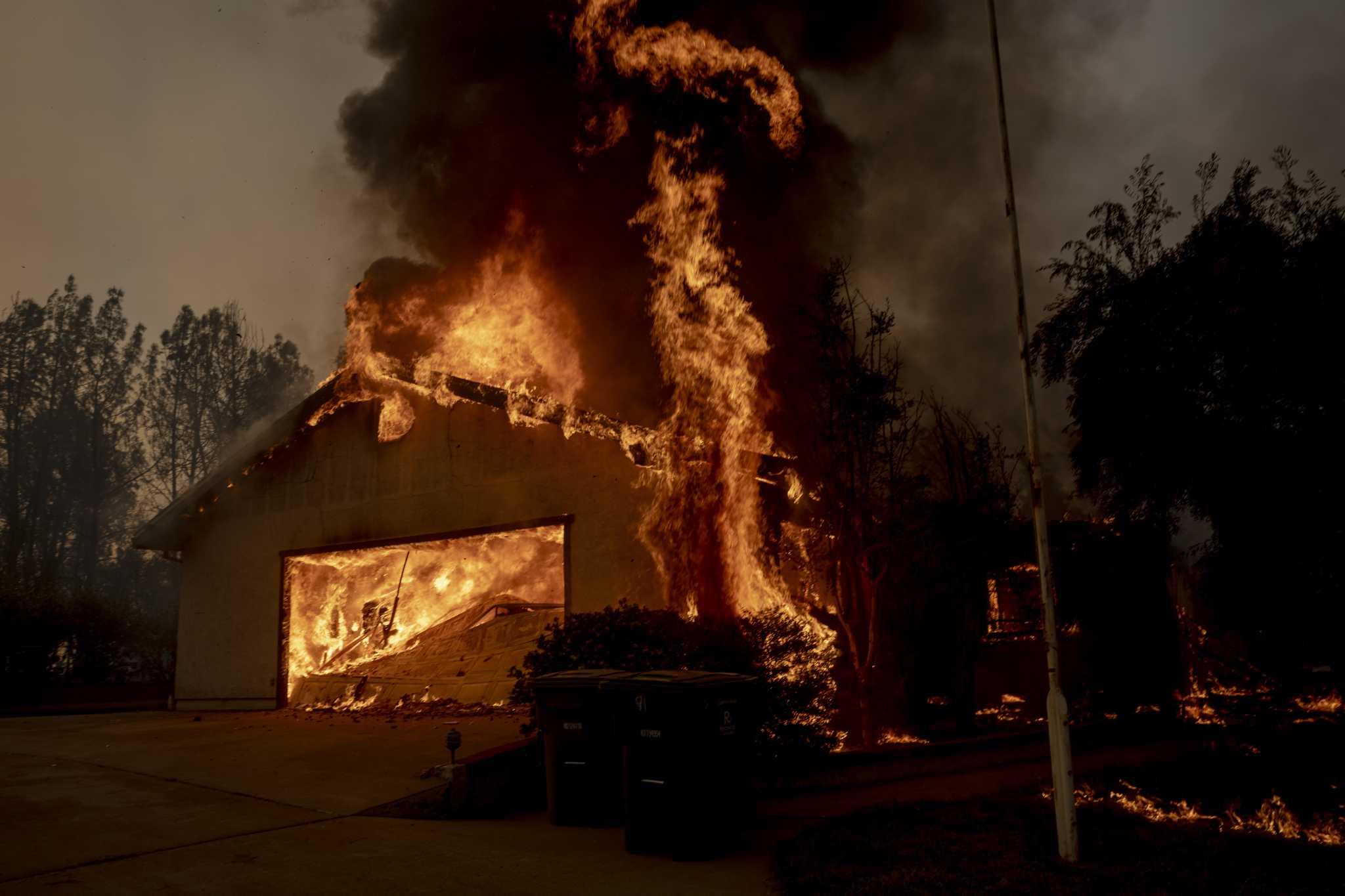 Thompson Fire burns homes, forces 13,000 evacuations in Butte County