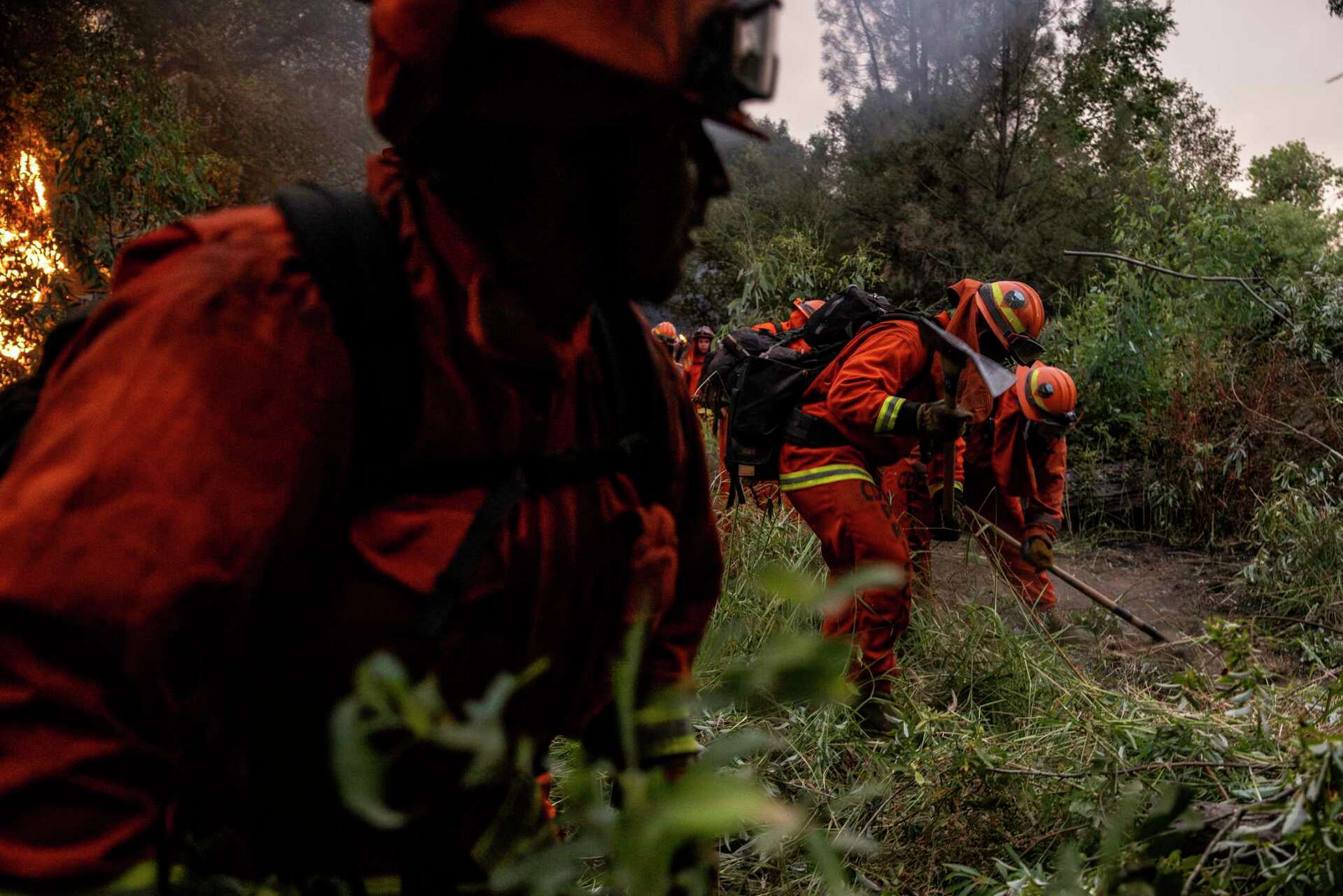 Thompson Fire burns homes, forces 13,000 evacuations in Butte County
