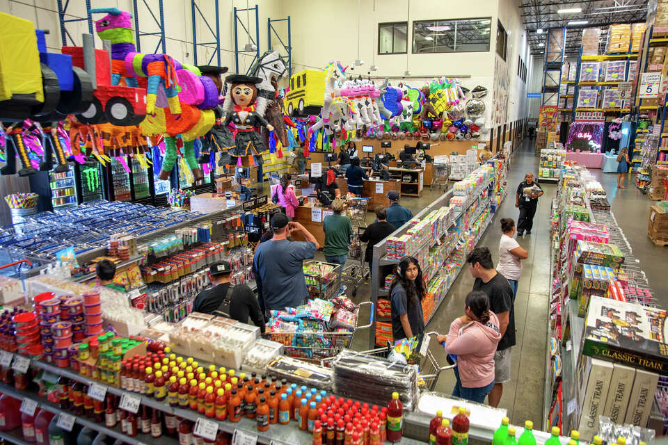 This Calif. candy store is the love child of Costco and Willy Wonka