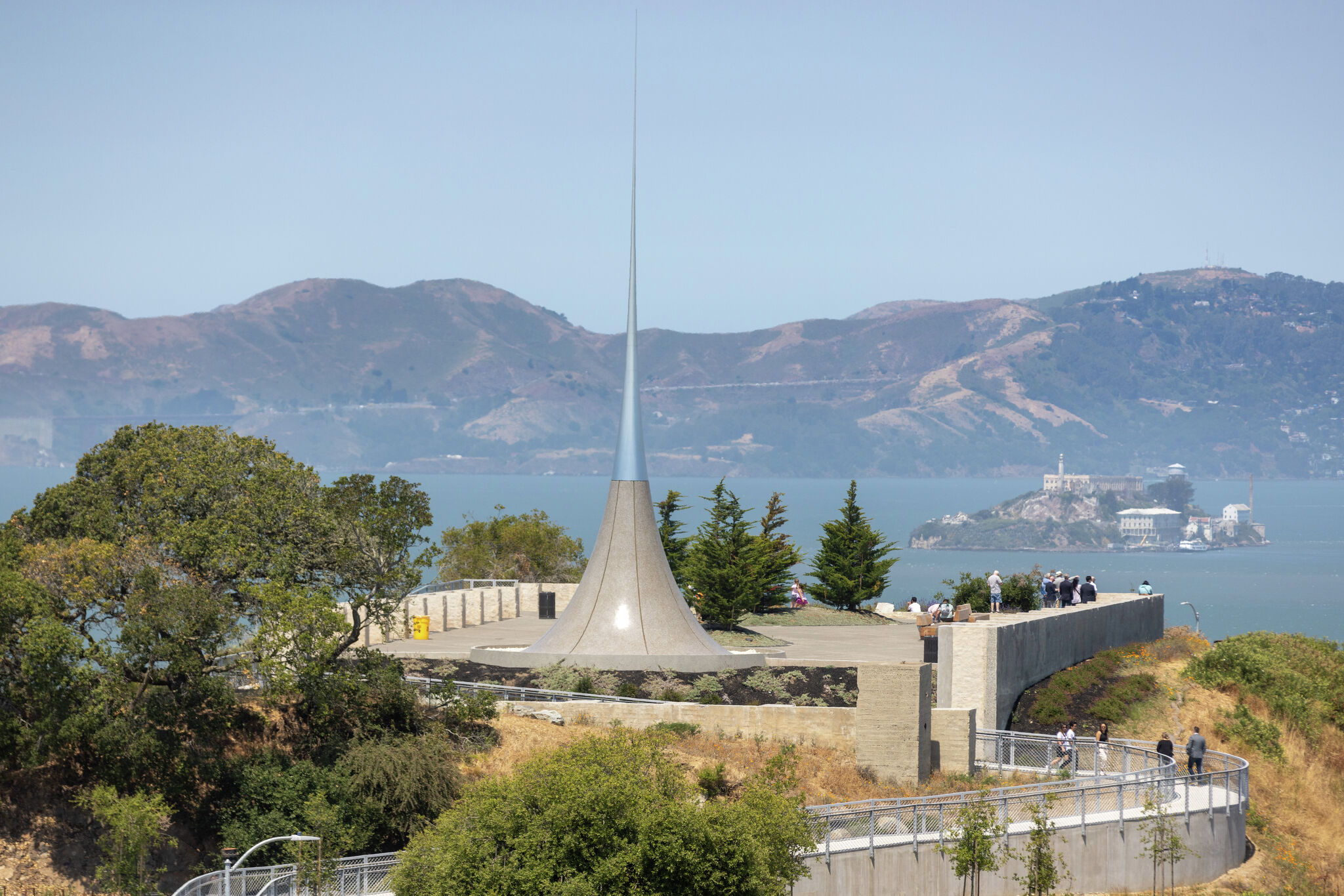 338-foot climb to SF's newest park offers towering views of the bay