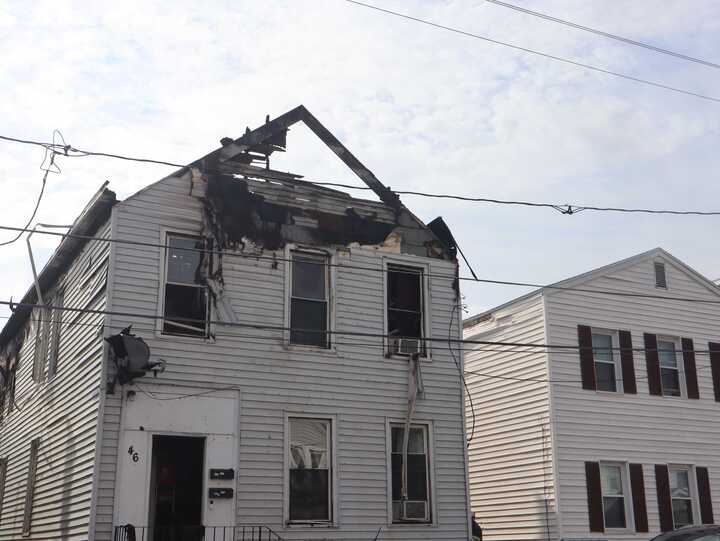 Neighbor and Heatly school student among rescuers at Green Island fire