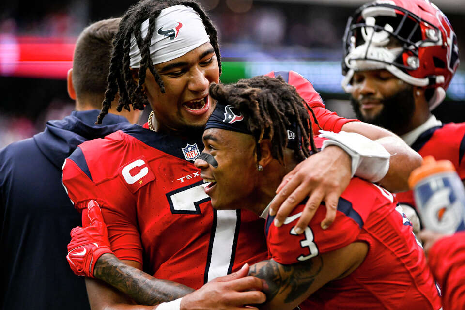 CBS announcer says Texans' Dell ahead of schedule in injury recovery