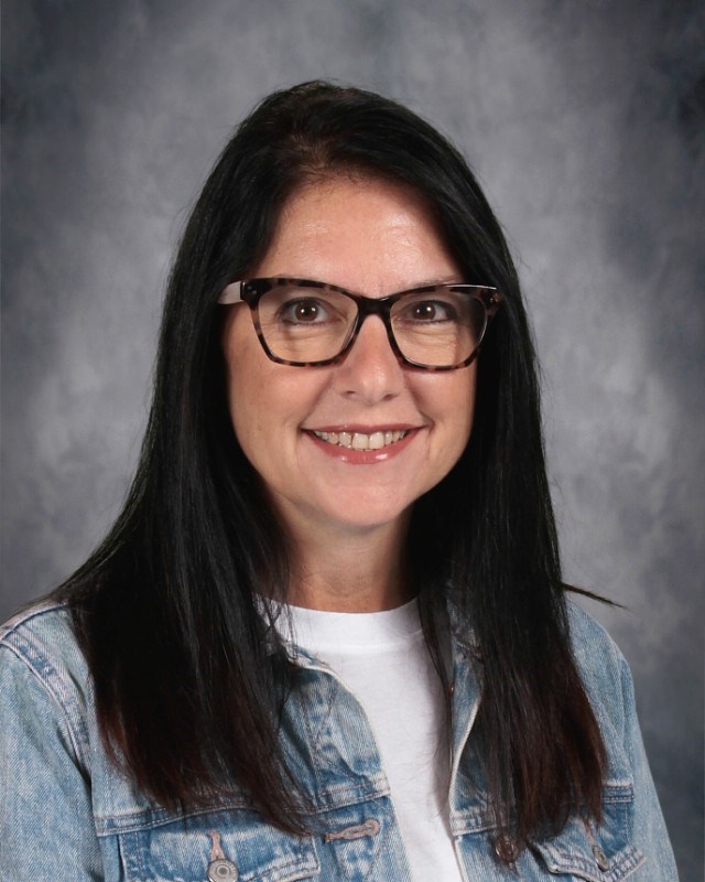 Meet Cassens Elementary teacher Gina Law, who teaches fourth grade