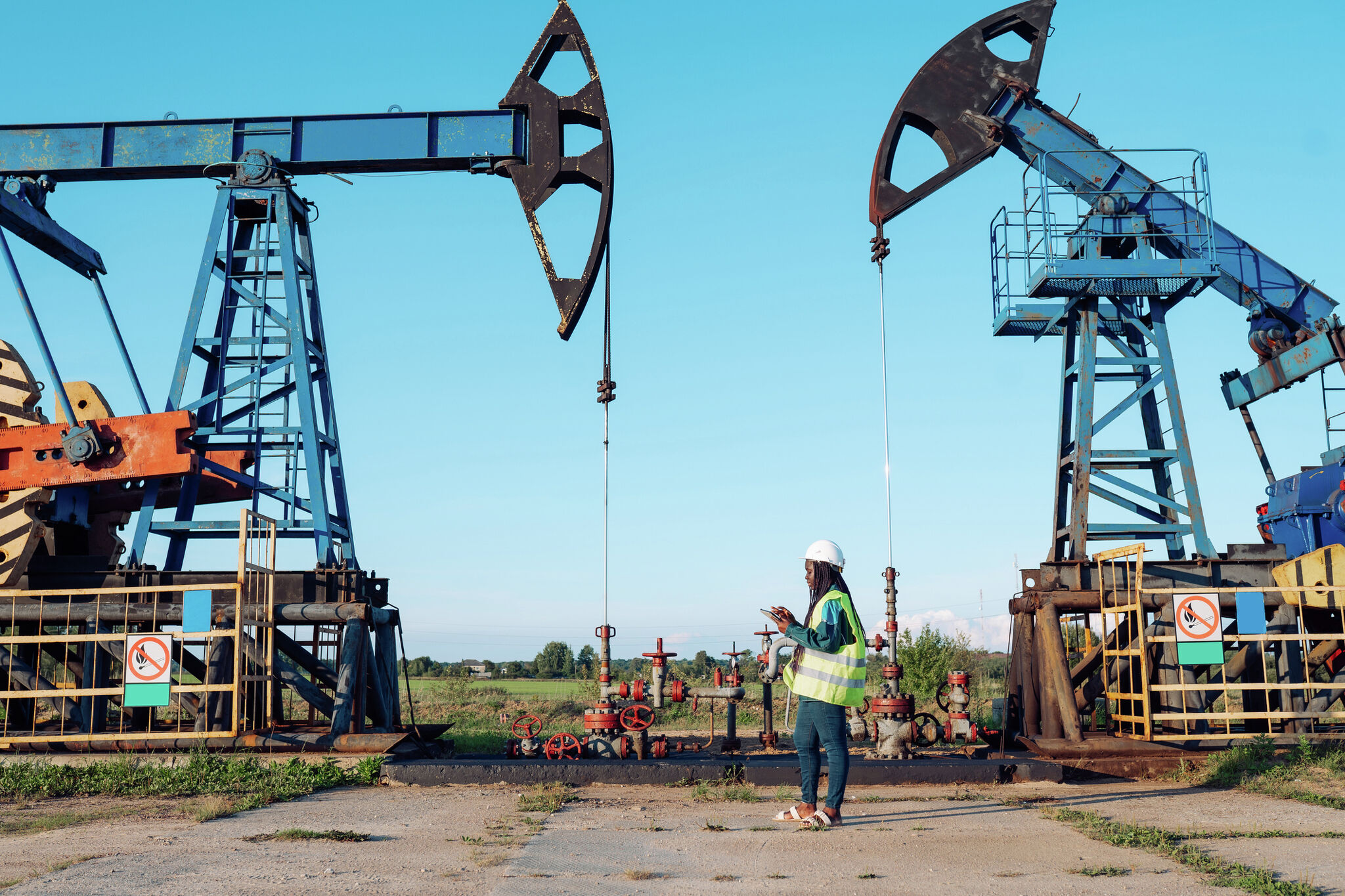 Oil prices rise amid OPEC+ production; natural gas surges