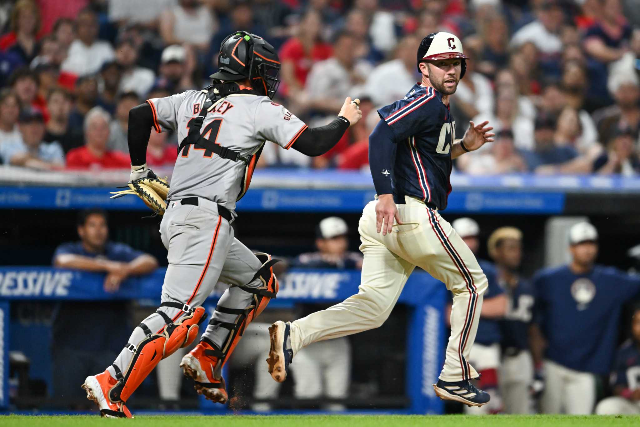 Giants get another road win, defeat Guardians 4-2 behind bullpen game Giants get another road win, defeat Guardians 4-2 behind bullpen game