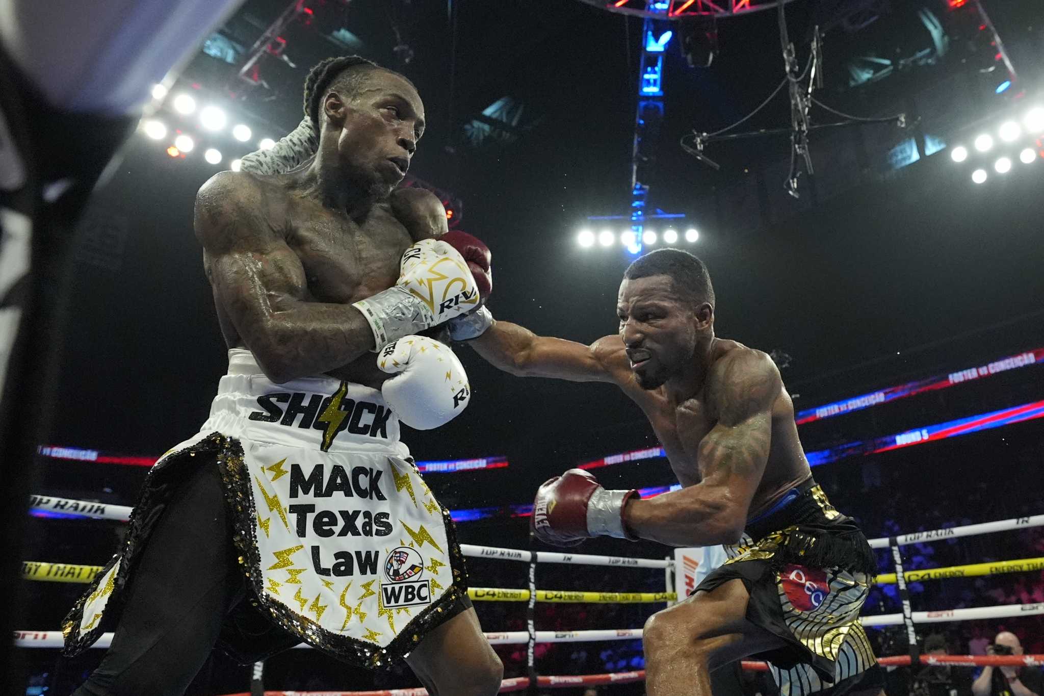 O'Shaquie Foster left stunned after controversial loss in title bout