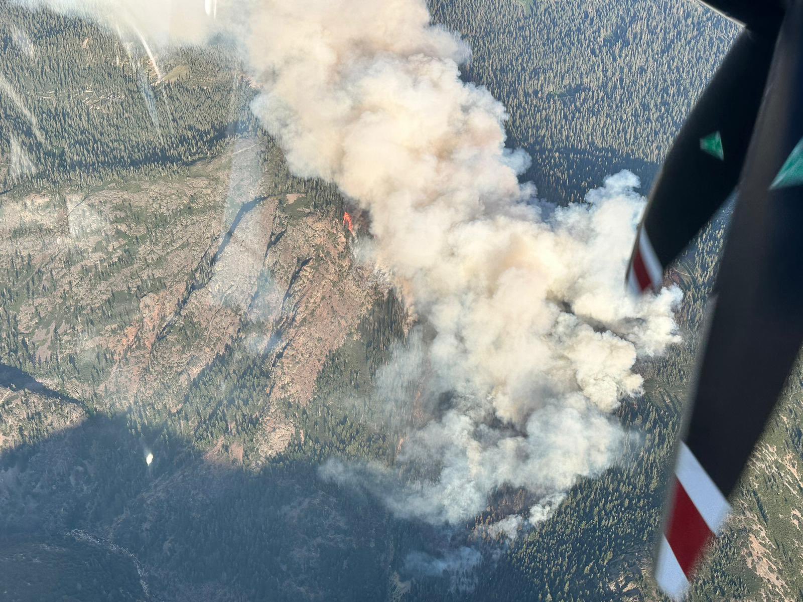 Wildfire grows at 'dangerous rate of speed' in Tahoe National Forest