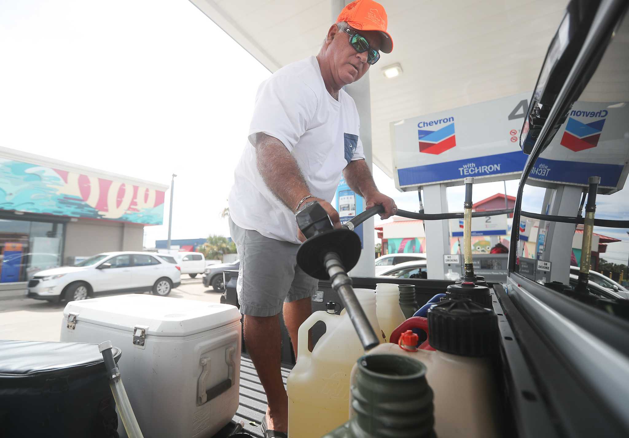 What Houston-area gas stations have gas after Hurricane Beryl?