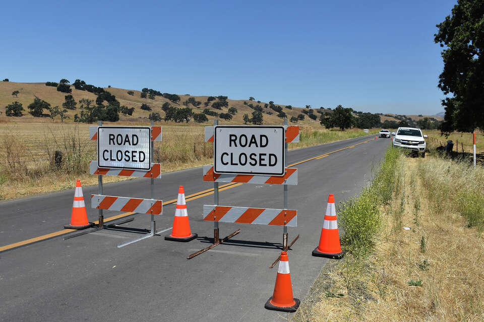 'Extreme' night conditions fueling 26,000-acre Lake Fire near Solvang
