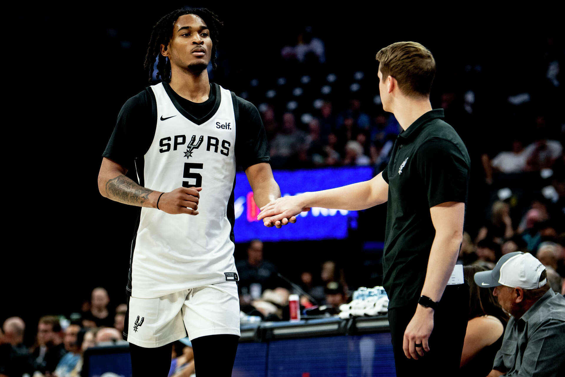 Spurs rookie Stephon Castle leaning on Popovich, coaching staff