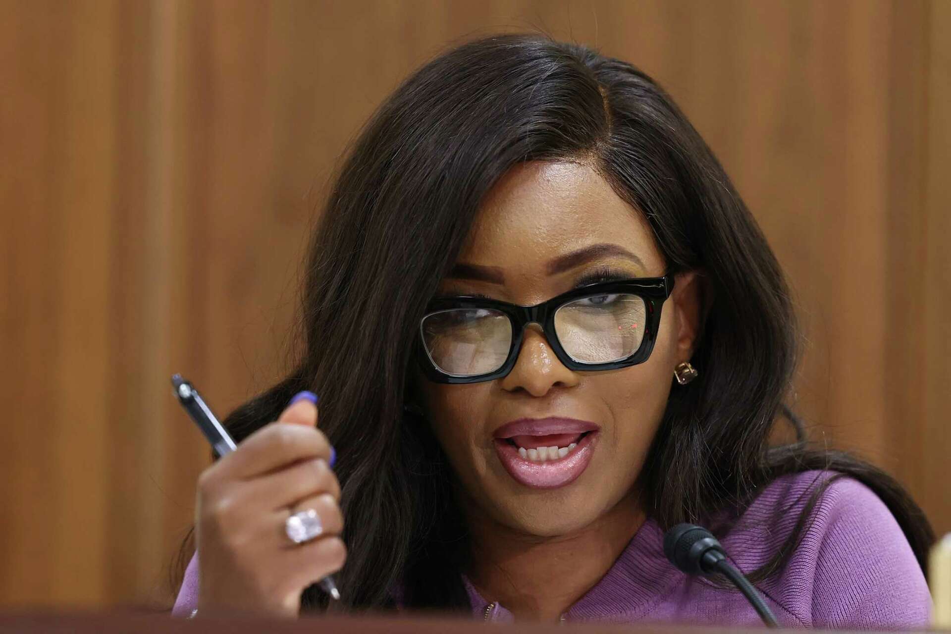 Jasmine Crockett hot wheels comment about Abbott draws GOP rebuke