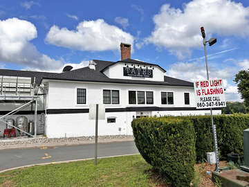 Middletown discounts Tate's restaurant lease due to delay in repairs