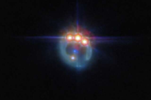 Quasar looks like a diamond ring in new NASA image
