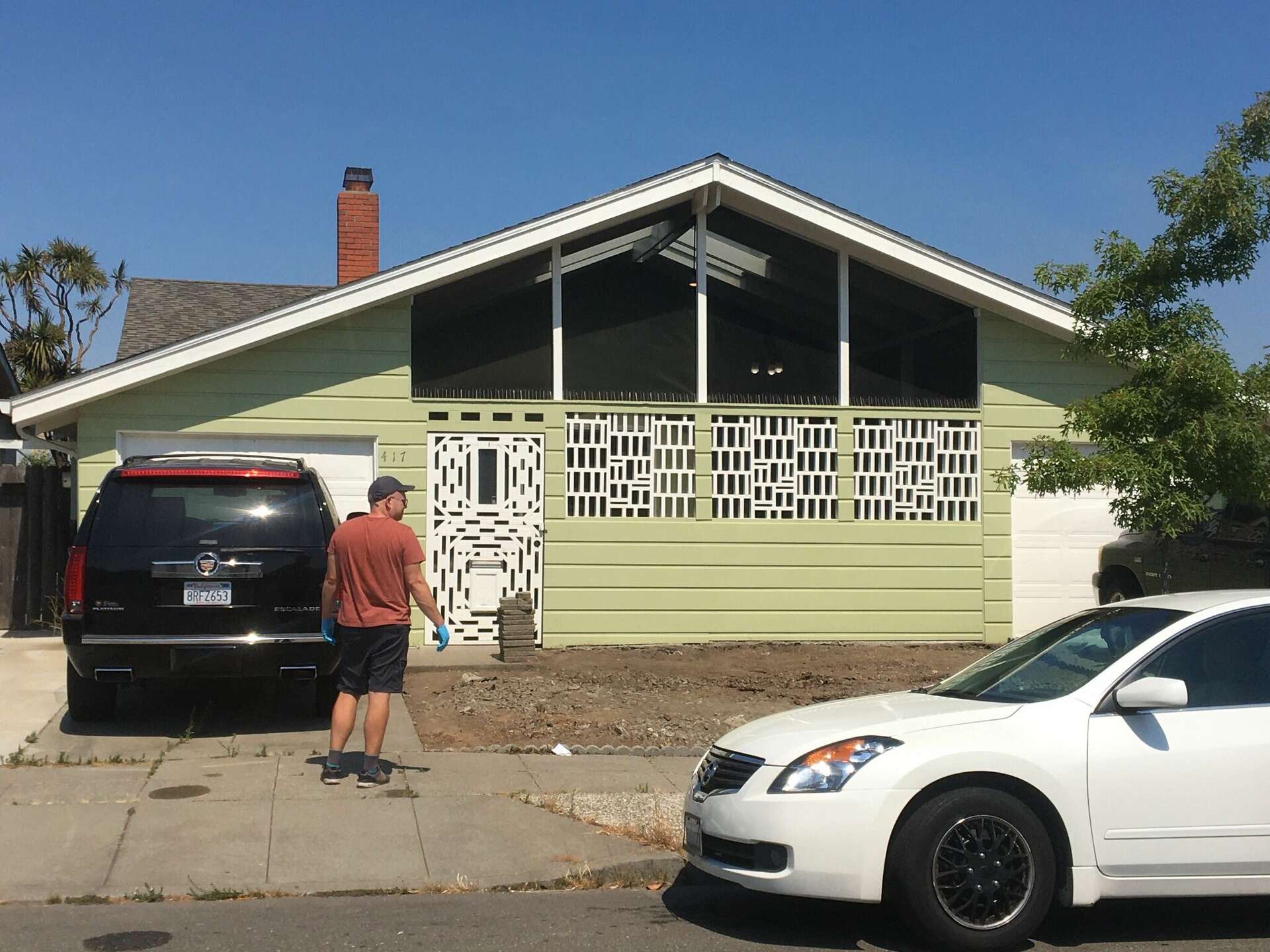 School worker remembers ‘loving family’ killed in Alameda shootings