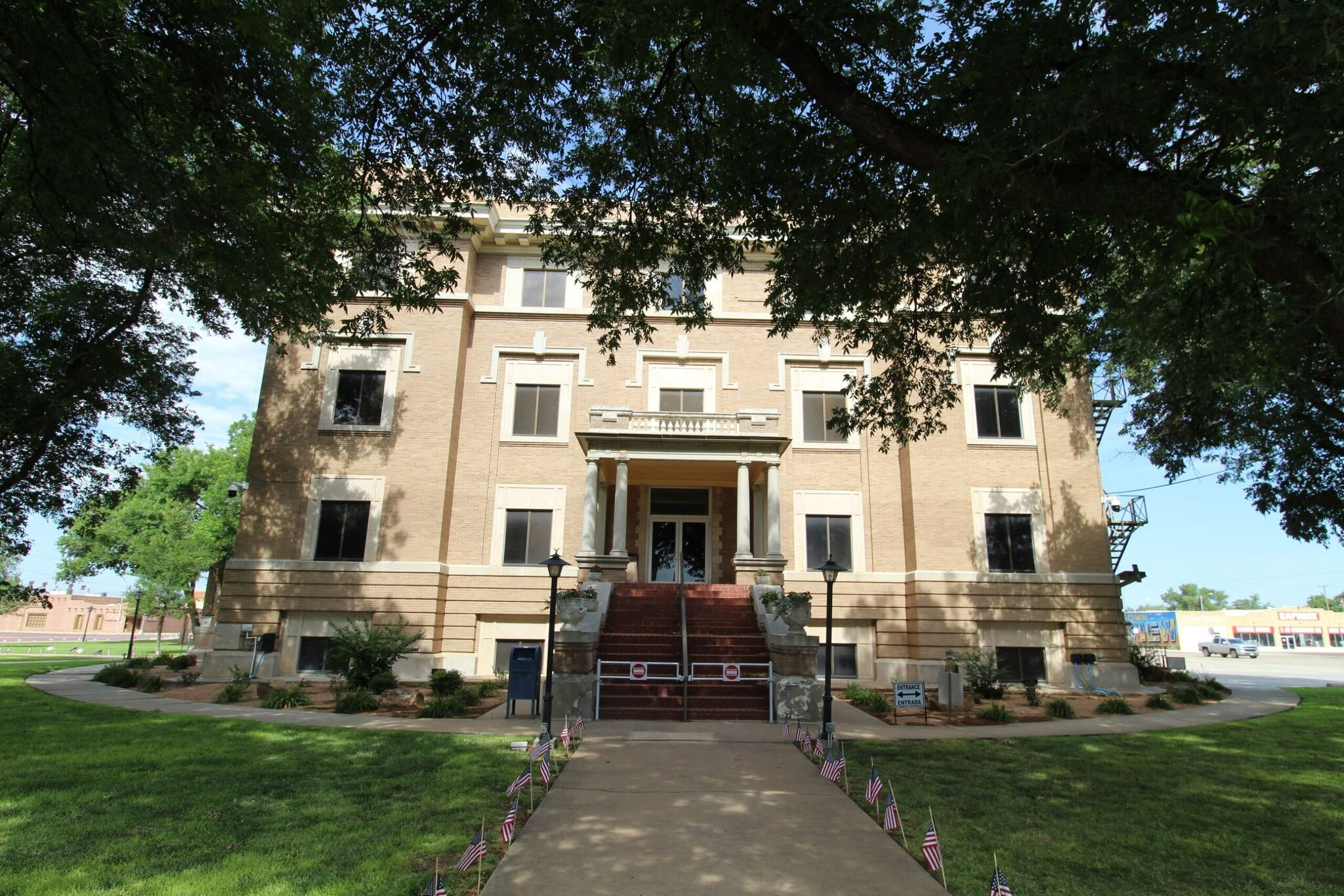 Hale County considers pay increase for elected officials