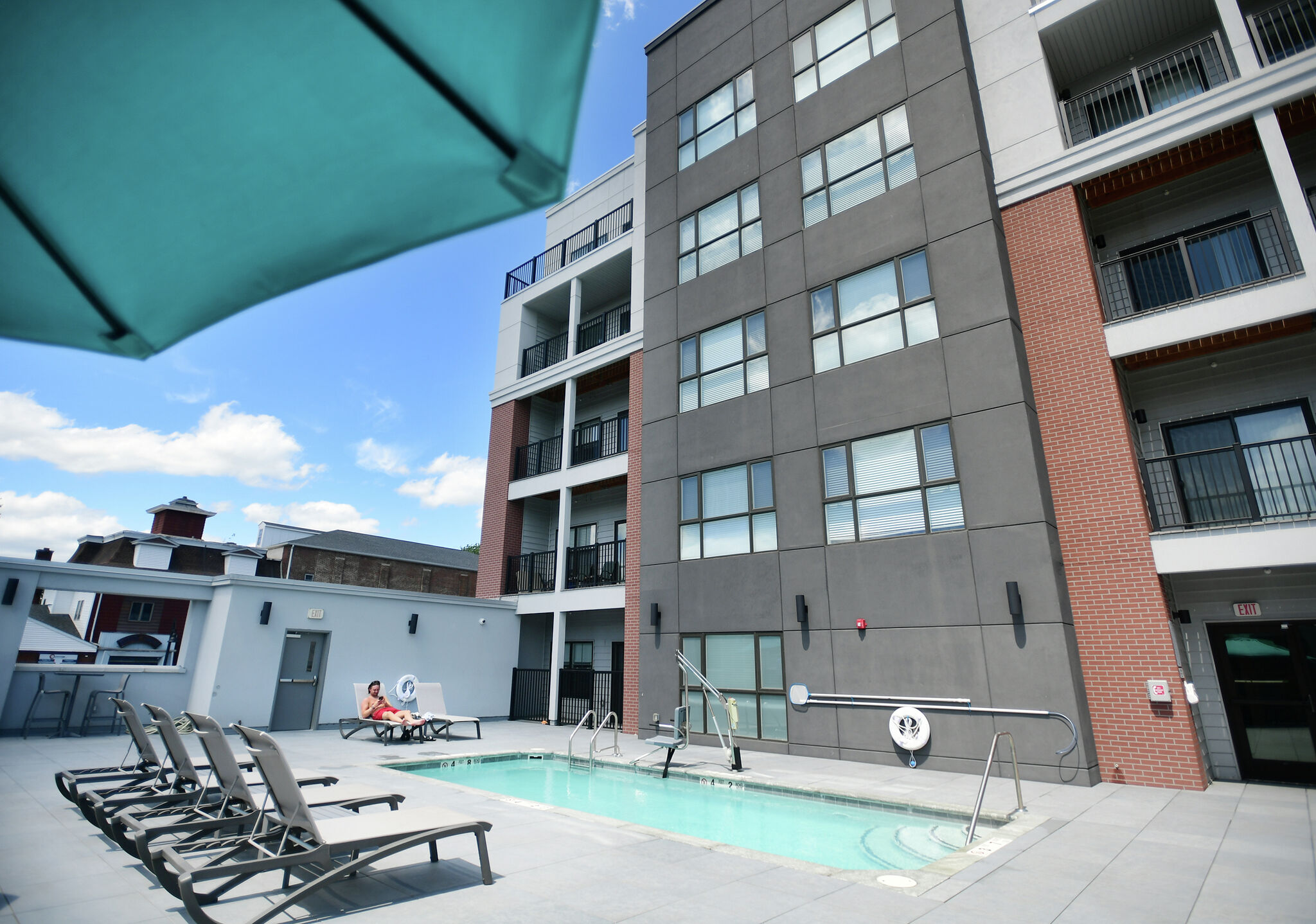 New way to beat July heatwave: Danbury’s ‘cool’ Main Street pool