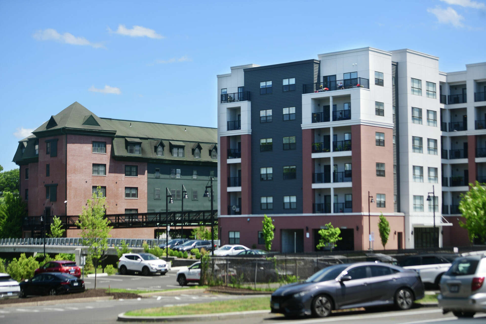 Danbury builder seeks apartment sign three times larger than permitted