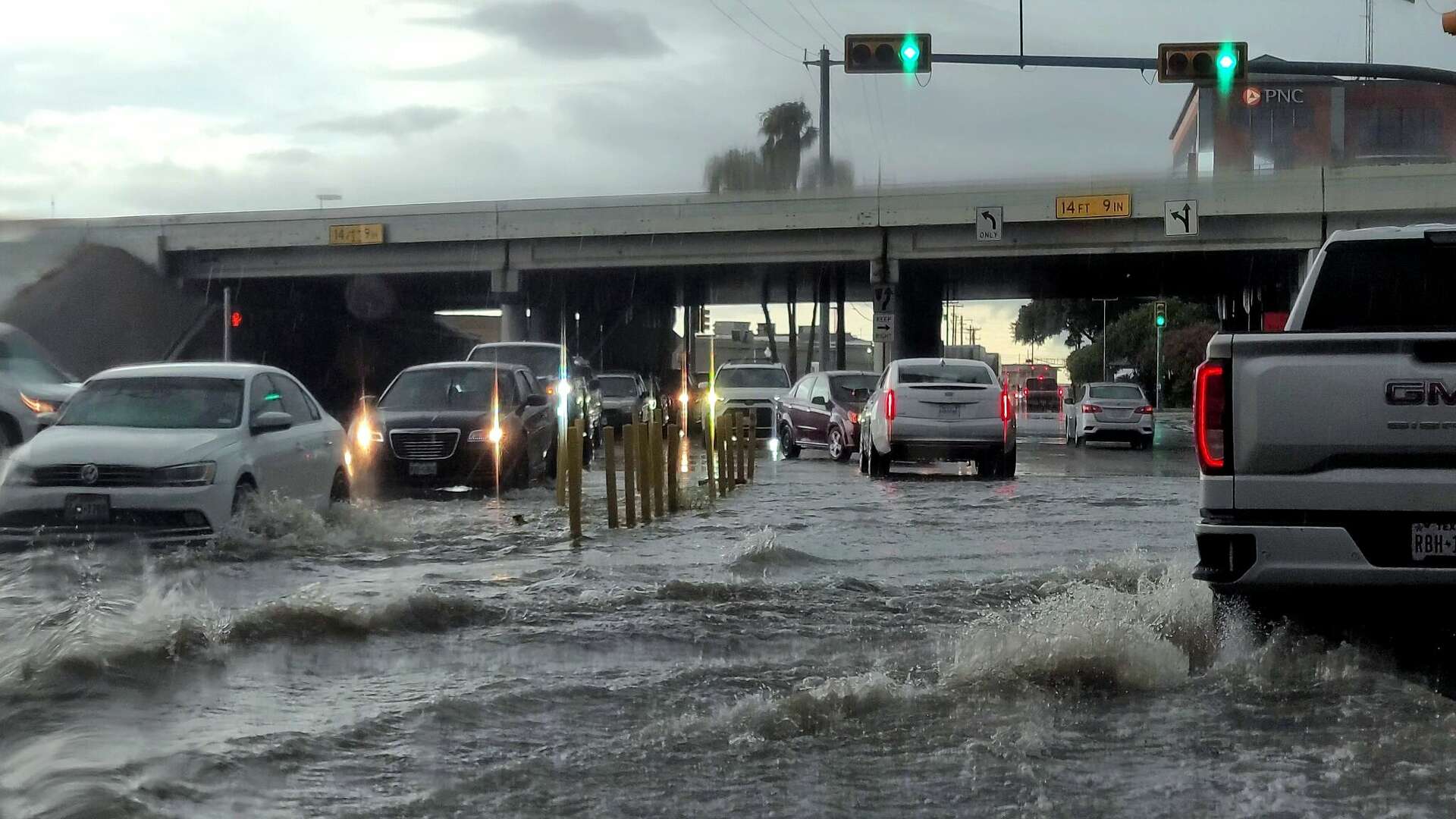 Laredo police report flooded streets after heavy rain, thunderstorms