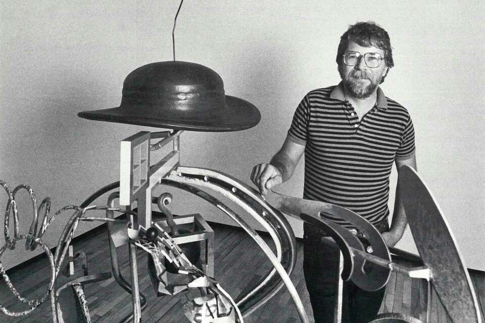 Bob Hudson, sculptor working in found objects, dies at 85