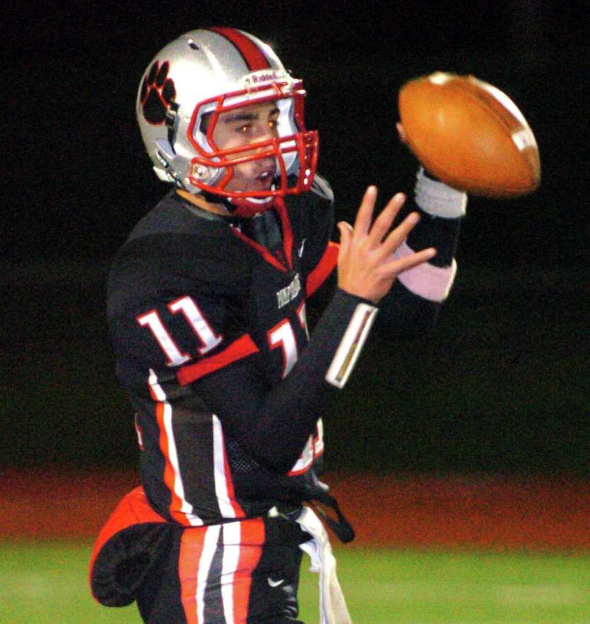 Pomperaug tops Barlow to win fifth straight