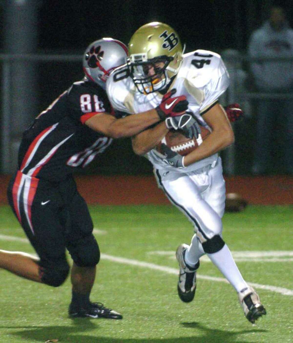 Pomperaug tops Barlow to win fifth straight