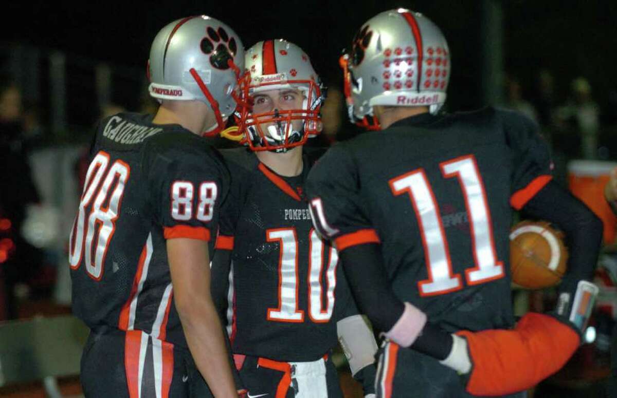 Pomperaug tops Barlow to win fifth straight