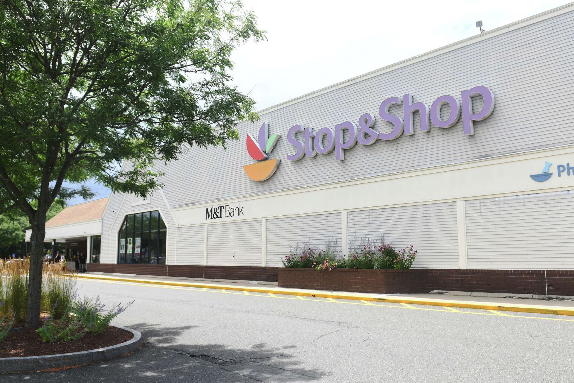Connecticut Stop & Shop closings driven by competition, experts say