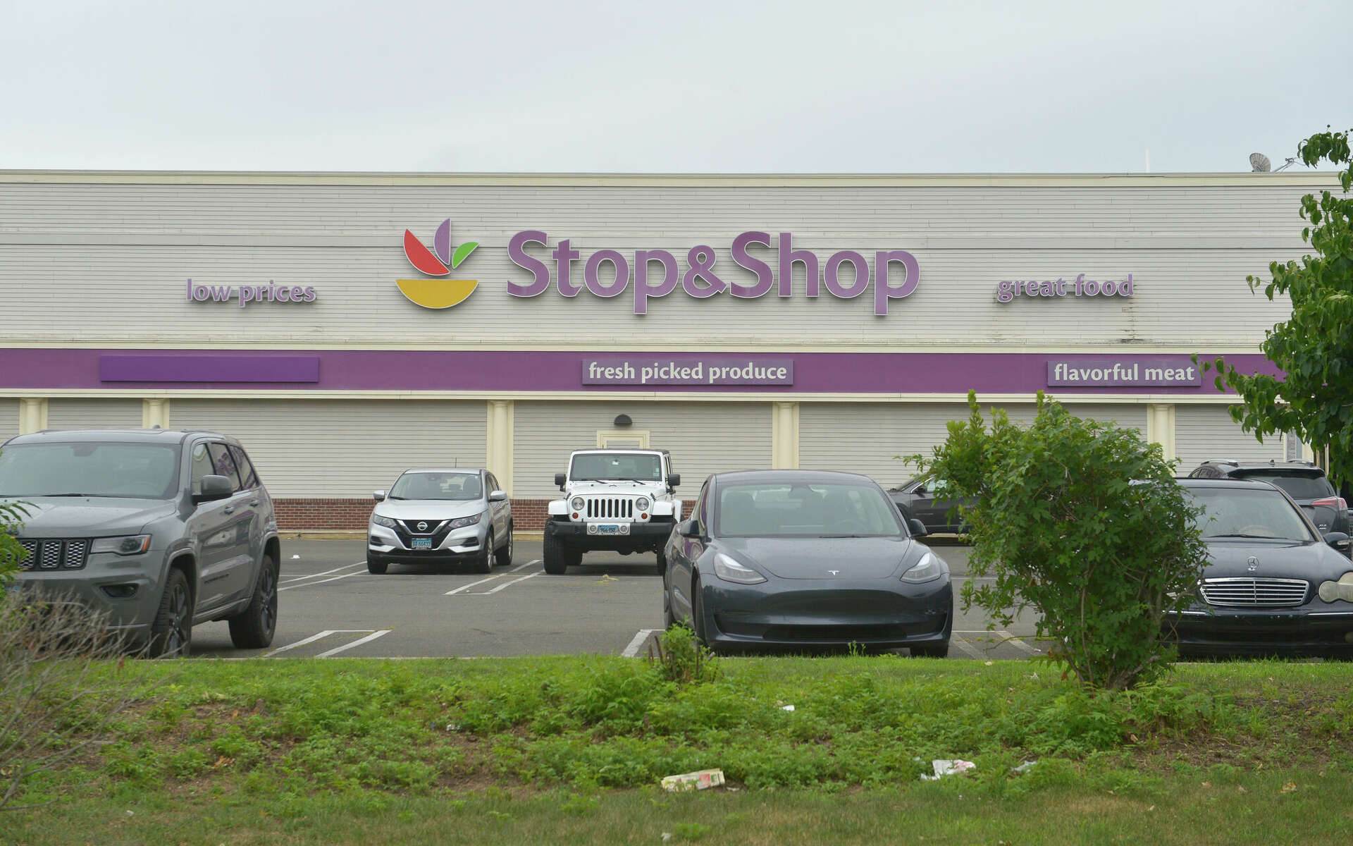 Five Connecticut Stop & Shop locations to close later this year