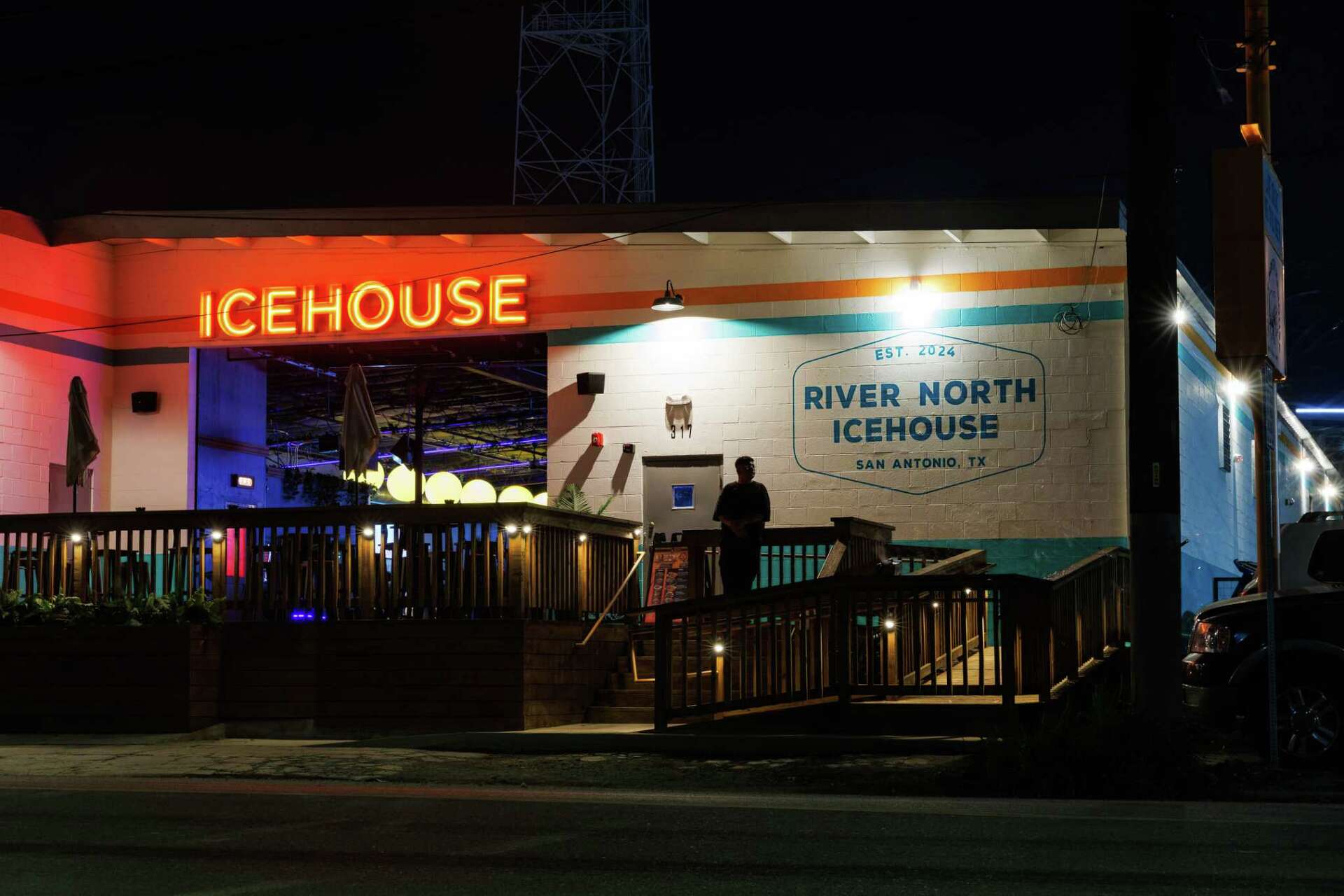 San Antonio bar owners call bull on Taco Museum: 'It's a scam,'