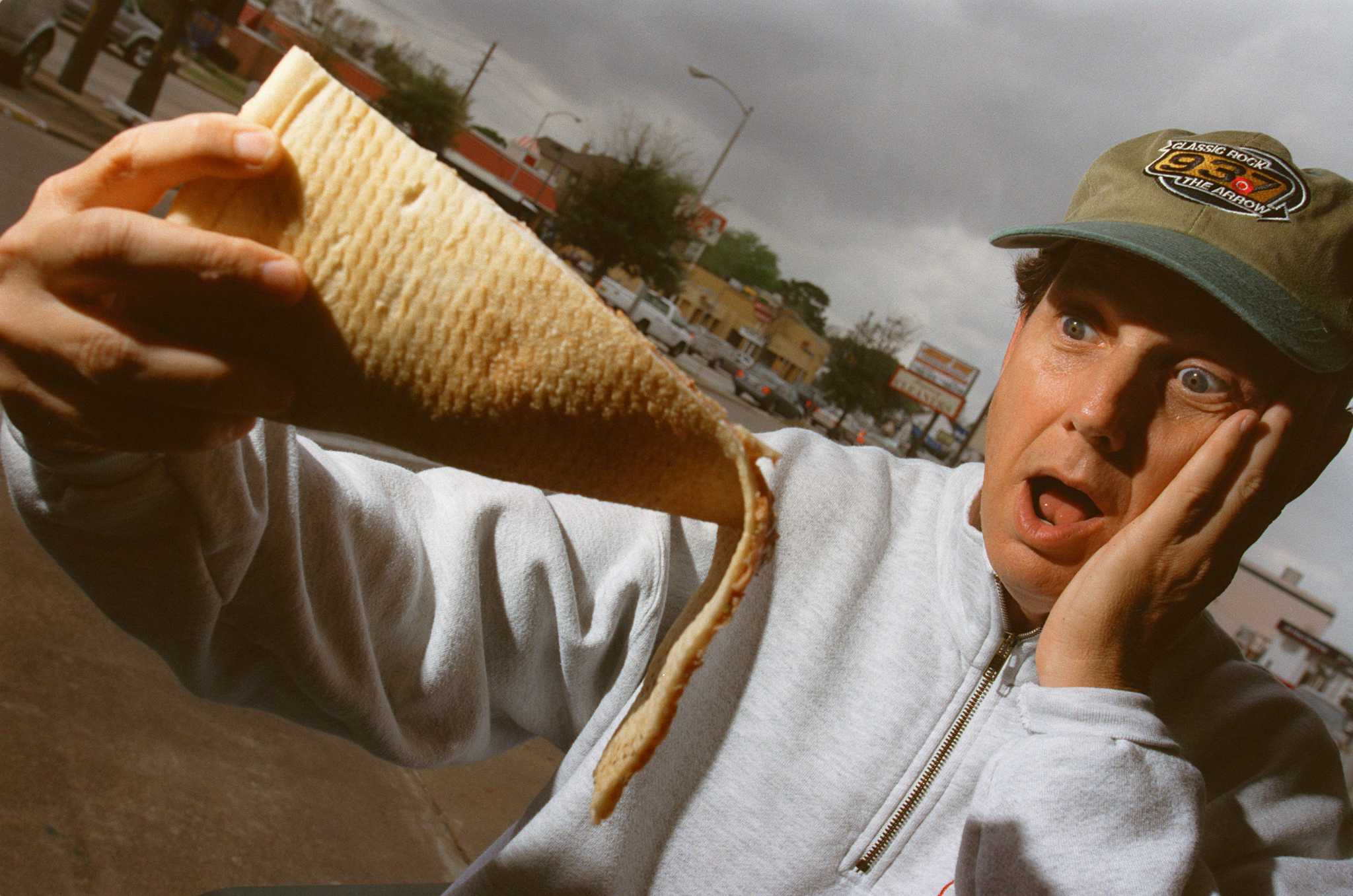 Ken Hoffman, Houston's beloved, witty columnist, dies