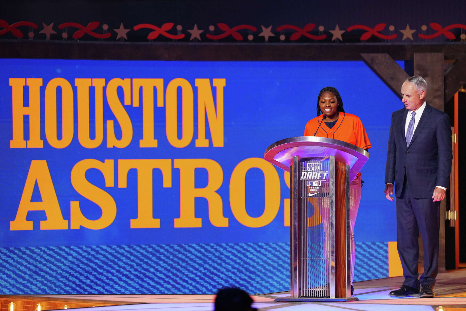 MLB draft: Houston Astros pick Sam Houston's Walker Janek