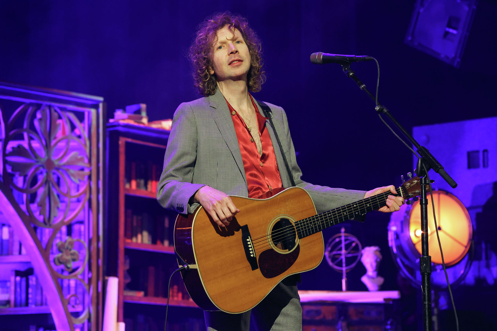 Review: Beck, Boston Pops team for a delightful evening at Tanglewood