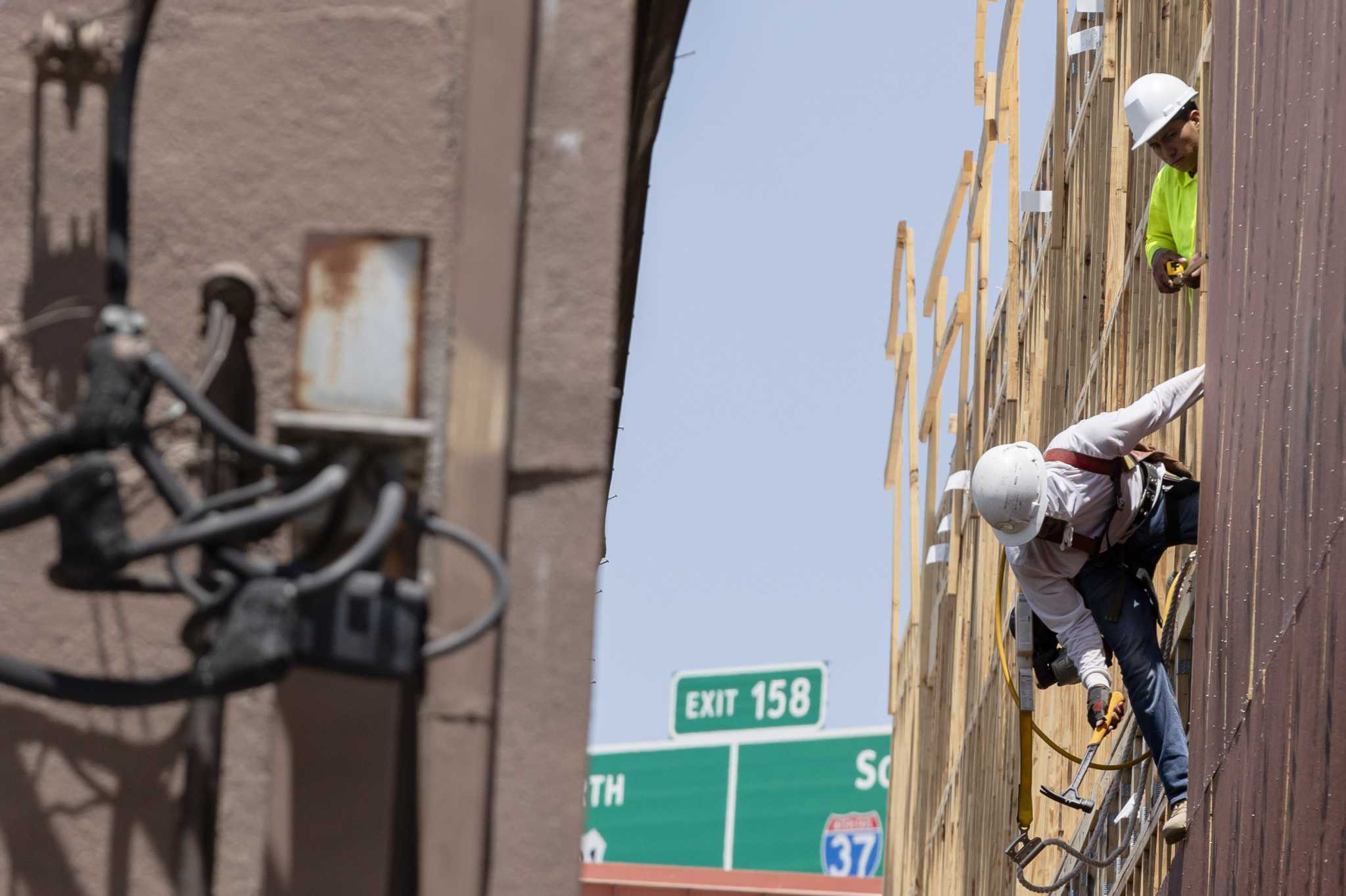 Opinion: President Donald Trump works against the working class