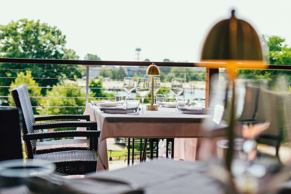 Pearl Provisions + Tipples now open in Mystic in former Pizzetta space