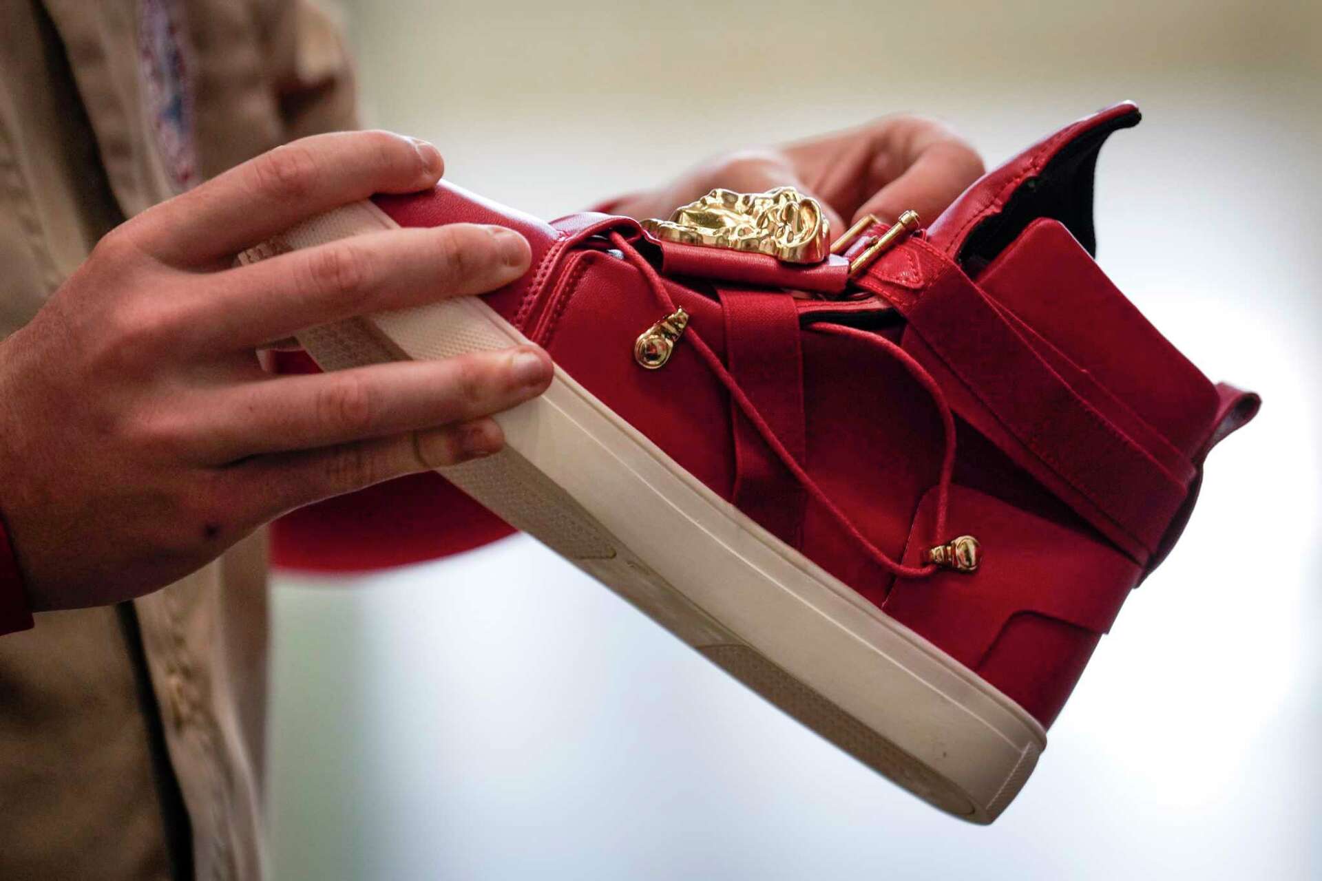 Counterfeit items confiscated by U.S. airports: Beware of these scams